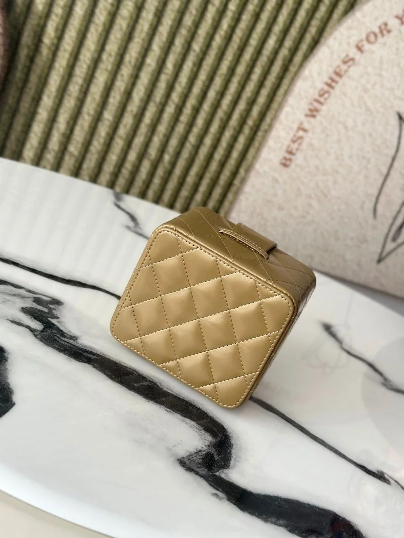 Exact replica Chanel Cosmetic Bags
