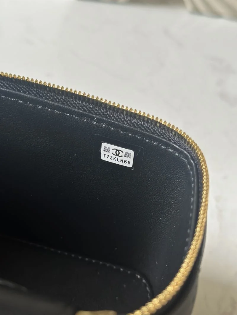 Mirror quality Chanel Cosmetic Bags