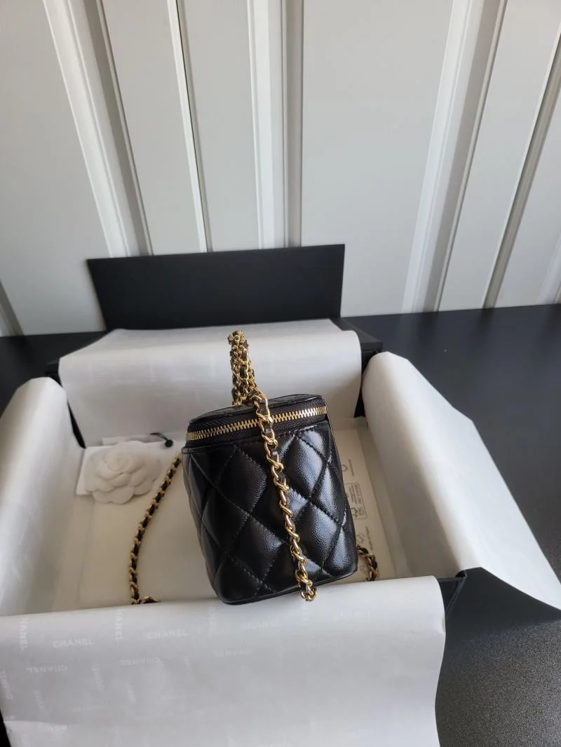 Brand-original Chanel Cosmetic Bags