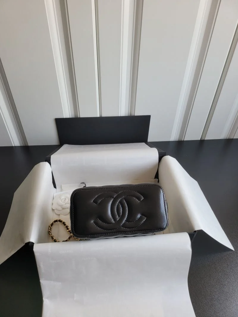Brand-original Chanel Cosmetic Bags