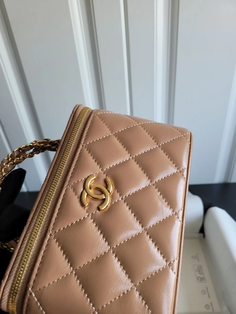 Mirror quality Chanel Cosmetic Bags
