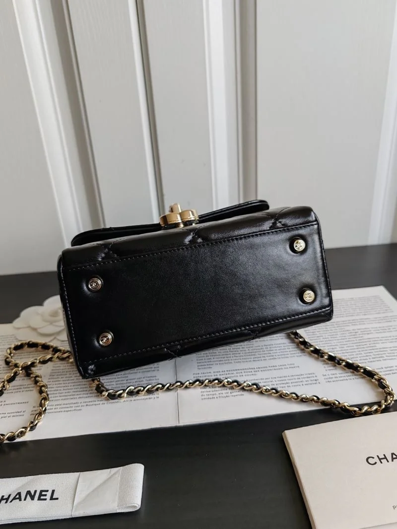 Low-cost Chanel Cosmetic Bags