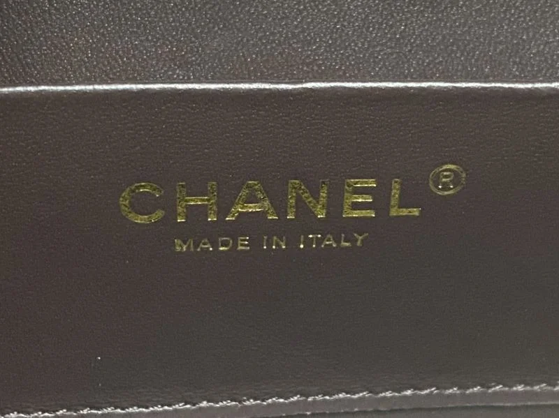 Bargain Chanel Cosmetic Bags