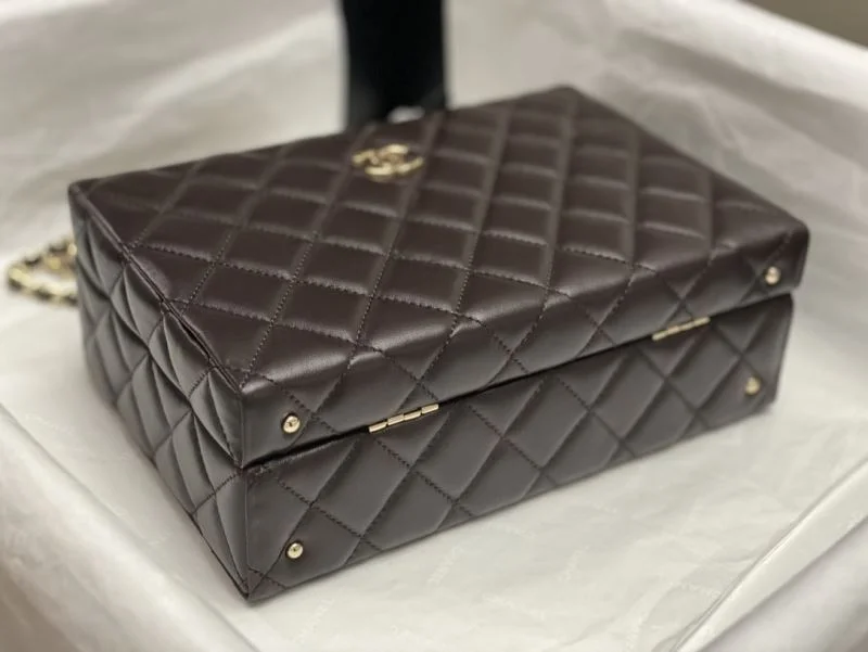 Cut-rate Chanel Cosmetic Bags