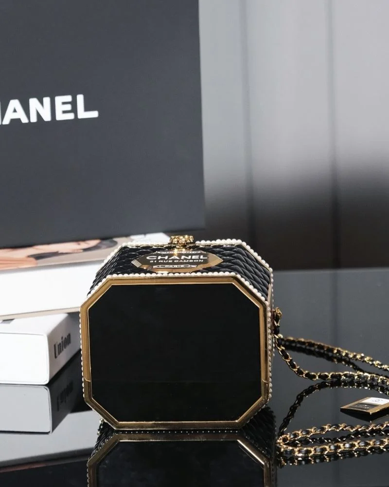 Bargain Chanel Cosmetic Bags