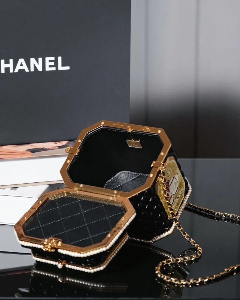 Bargain Chanel Cosmetic Bags