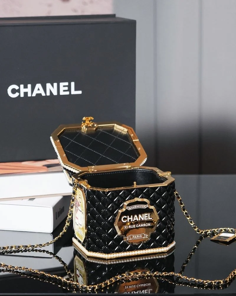 Bargain Chanel Cosmetic Bags