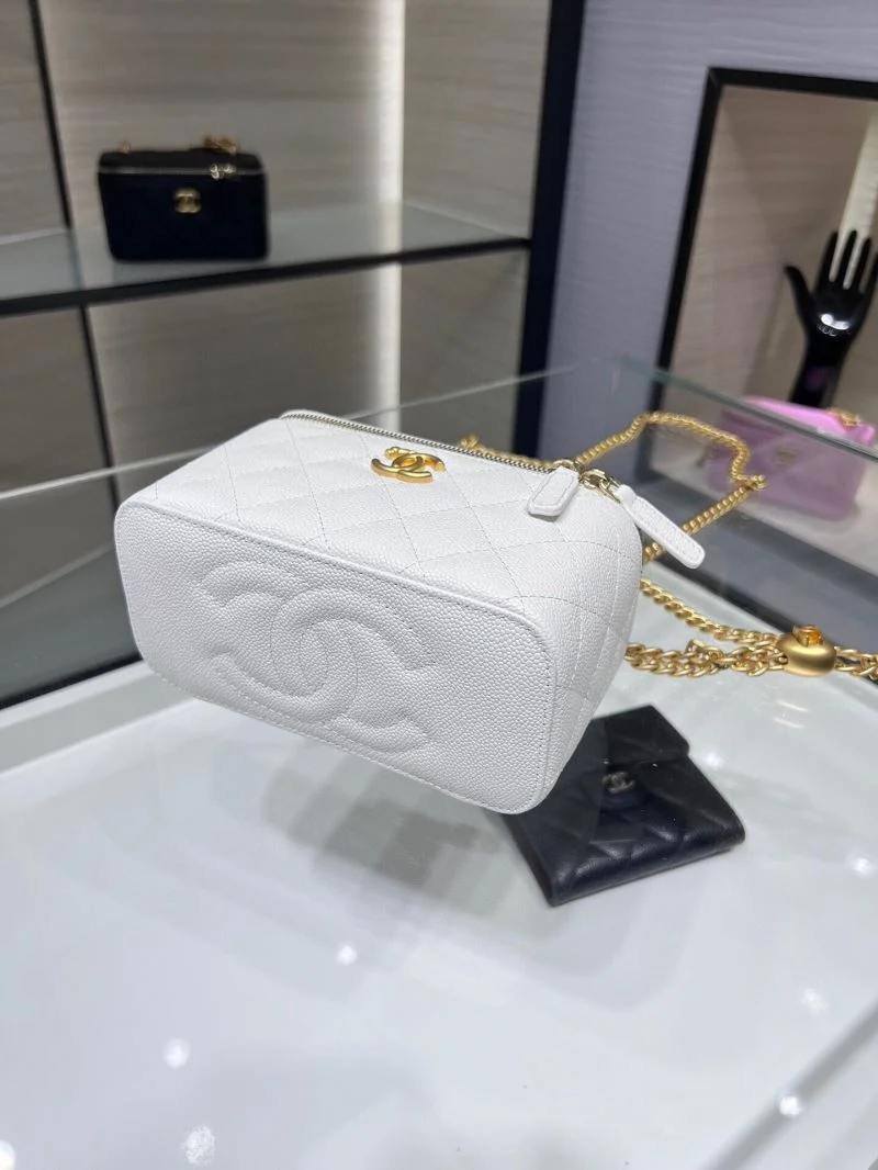 Accurate model Chanel Cosmetic Bags