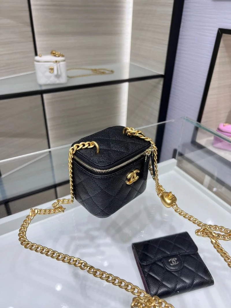 Accurate model Chanel Cosmetic Bags