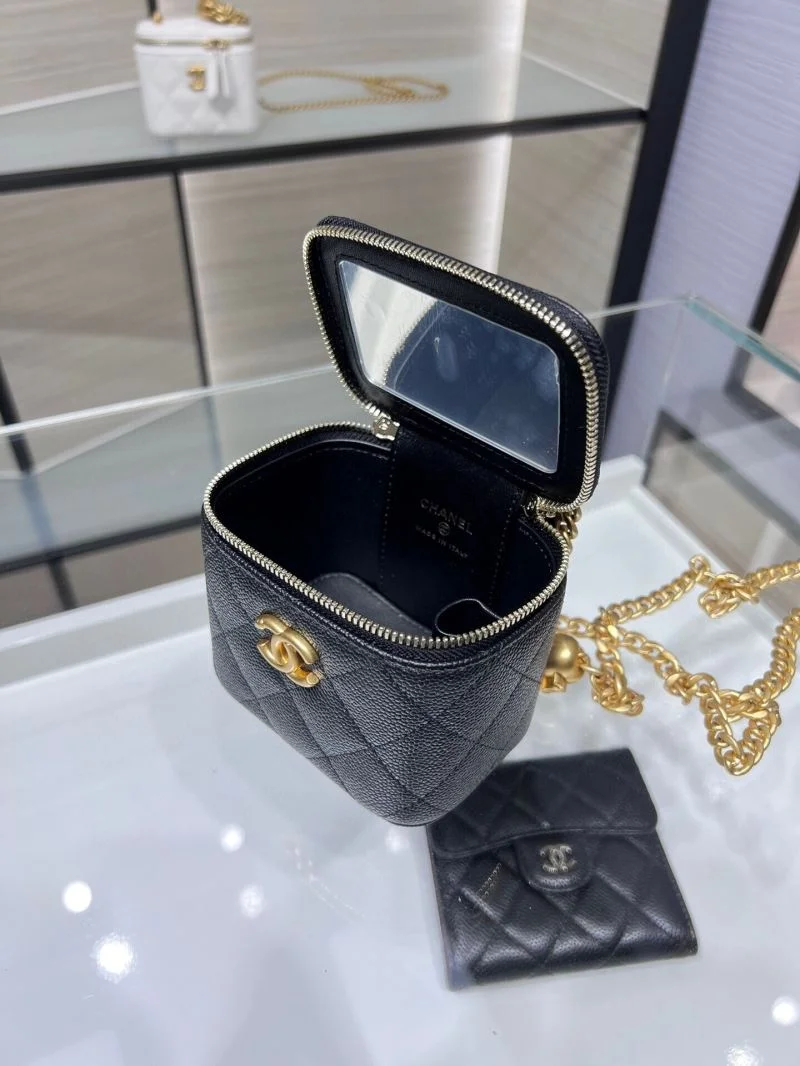 Accurate model Chanel Cosmetic Bags