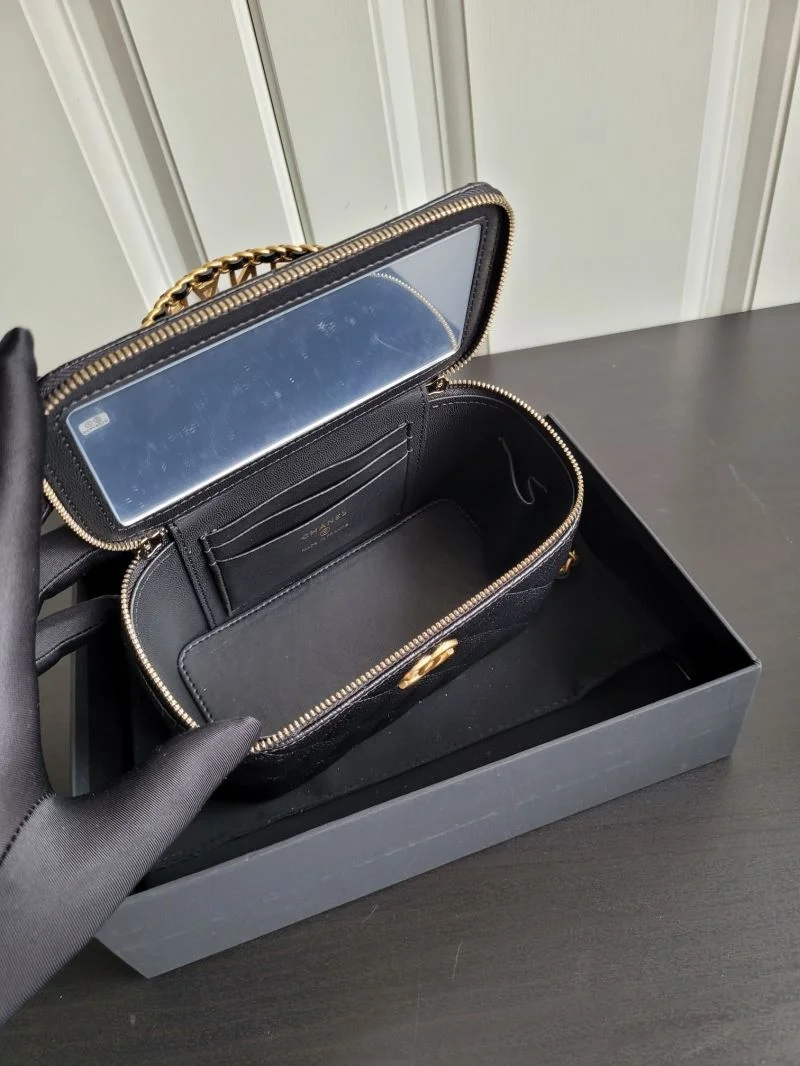 Mirror quality Chanel Cosmetic Bags