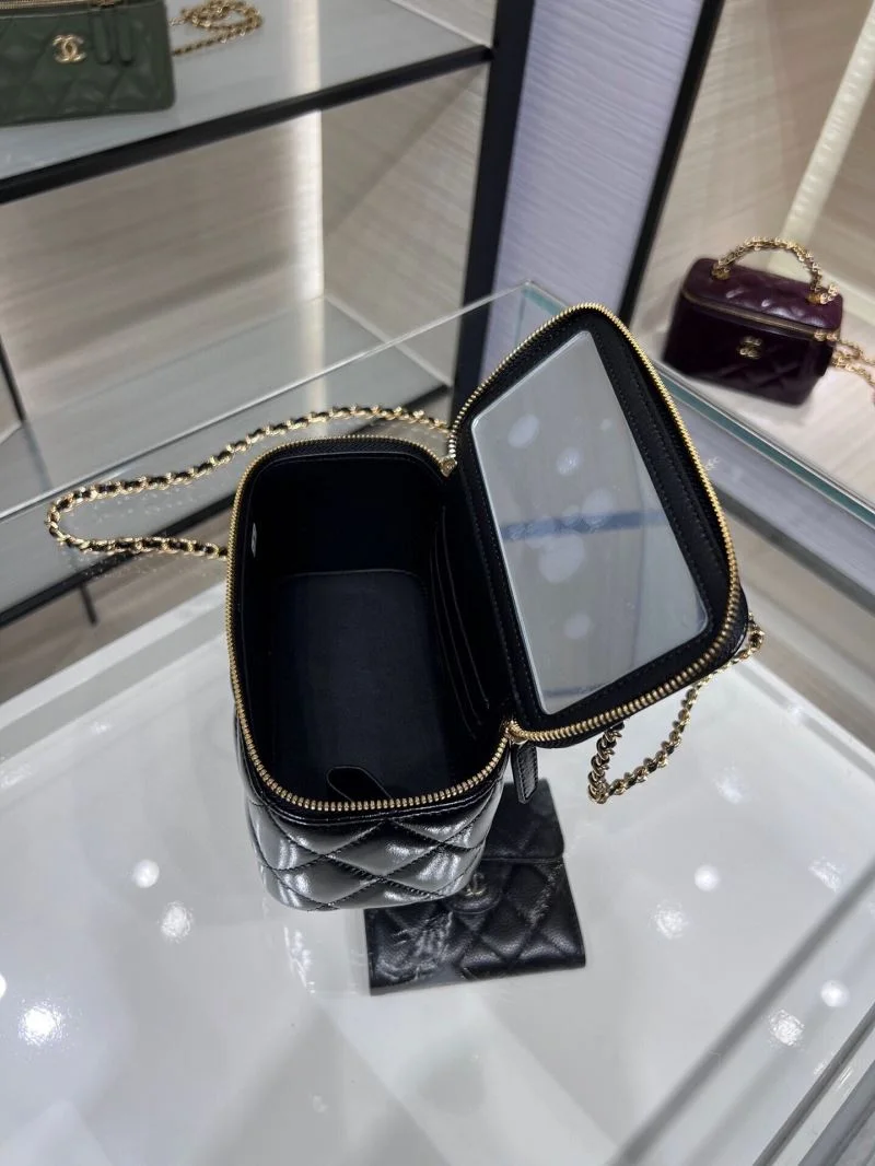 High fidelity Chanel Cosmetic Bags
