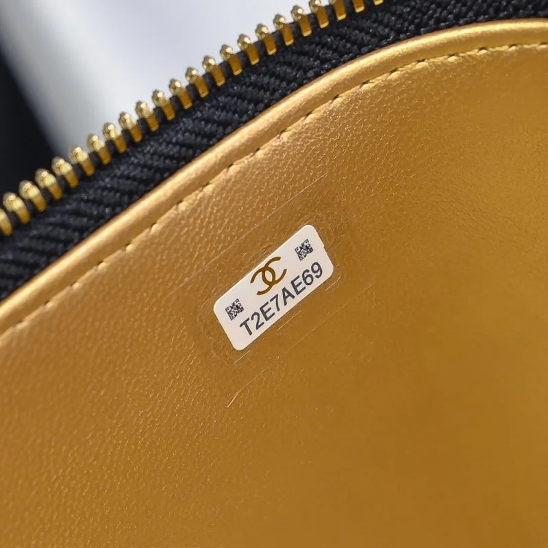 Cut-rate Chanel Cosmetic Bags