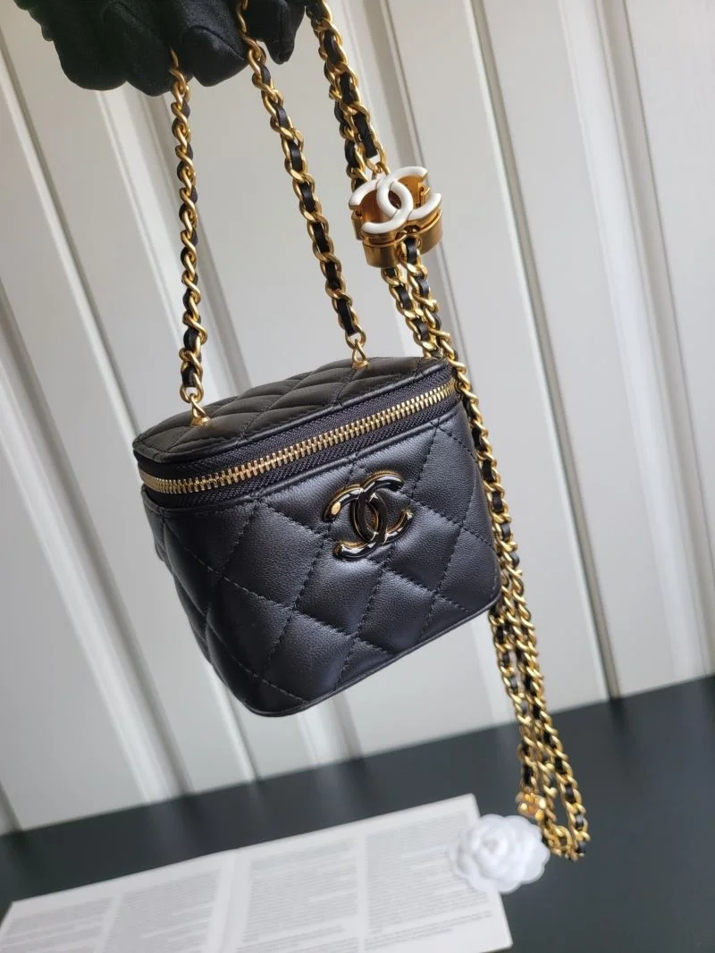 Mirror quality Chanel Cosmetic Bags