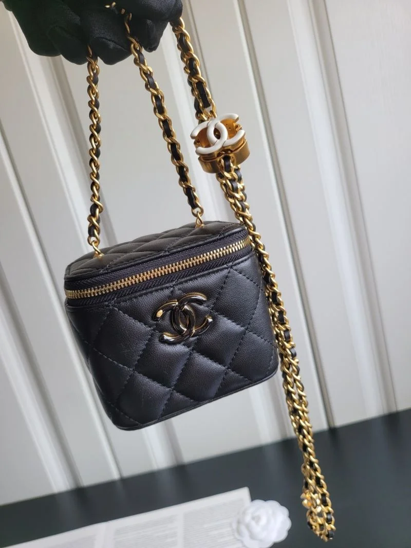 Mirror quality Chanel Cosmetic Bags