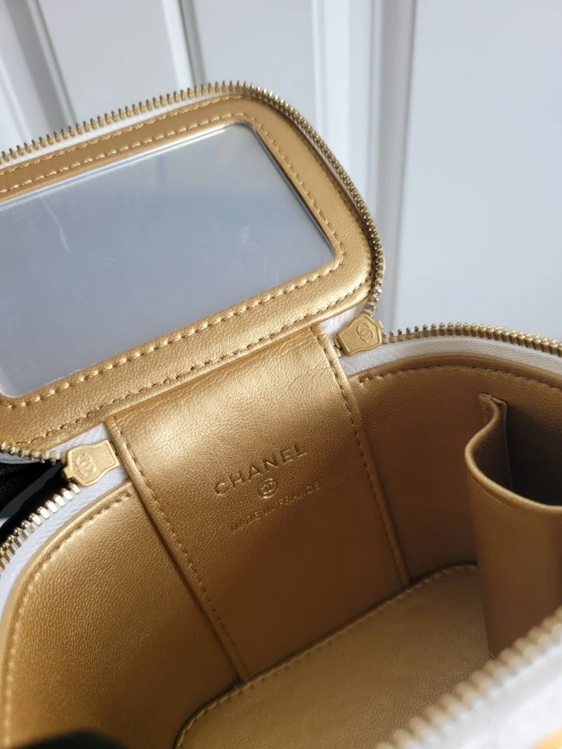 Accurate model Chanel Cosmetic Bags