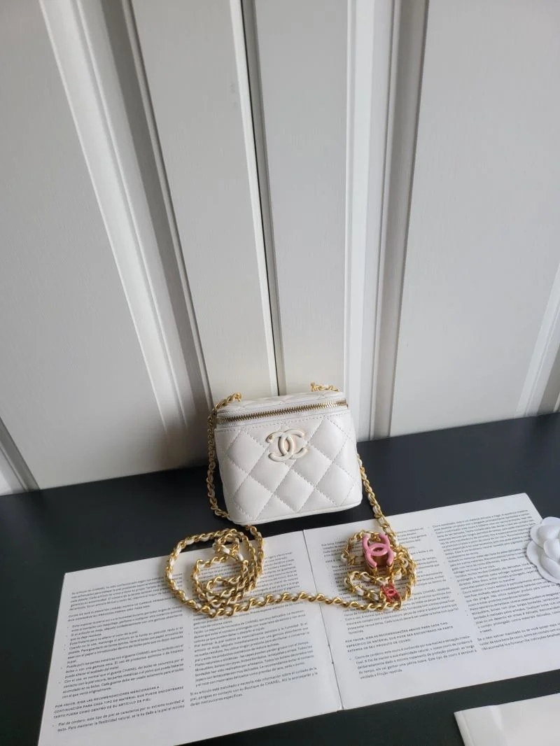 Accurate model Chanel Cosmetic Bags