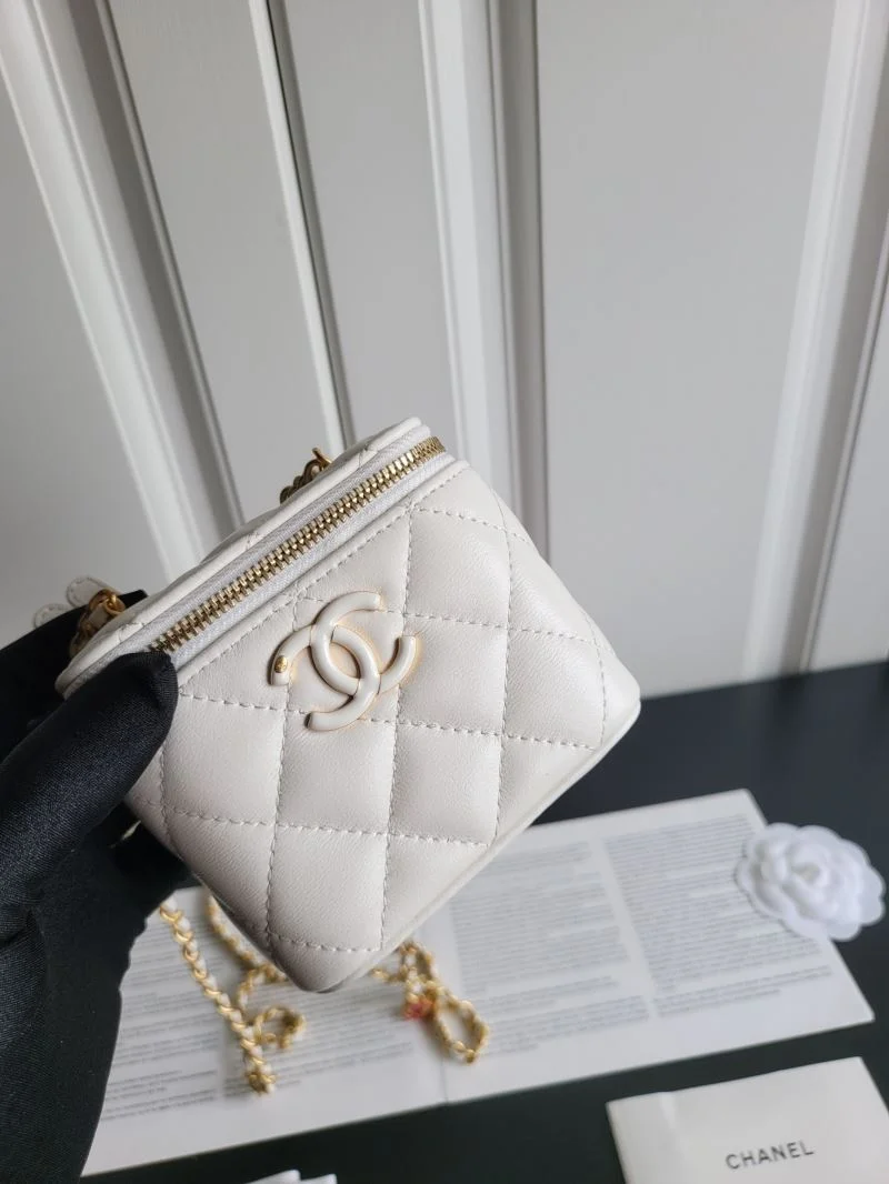 Accurate model Chanel Cosmetic Bags