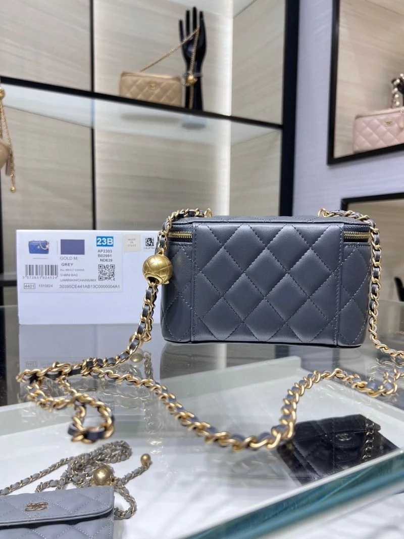 Cut-rate Chanel Cosmetic Bags