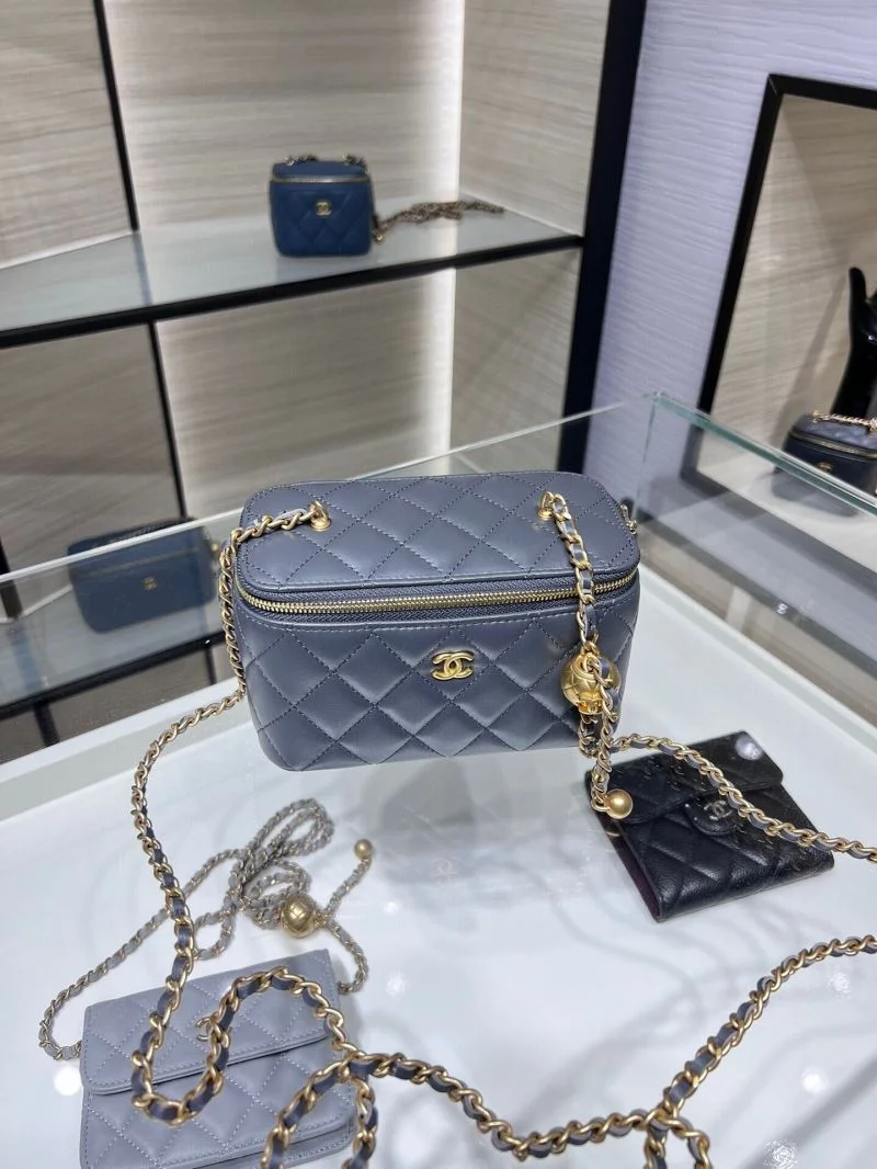 Cut-rate Chanel Cosmetic Bags