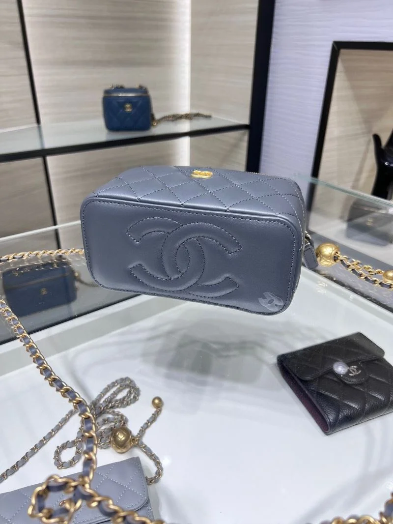 Cut-rate Chanel Cosmetic Bags
