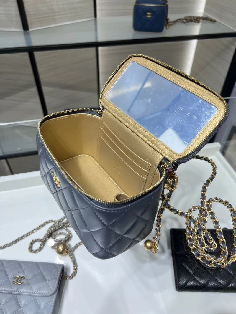 Cut-rate Chanel Cosmetic Bags