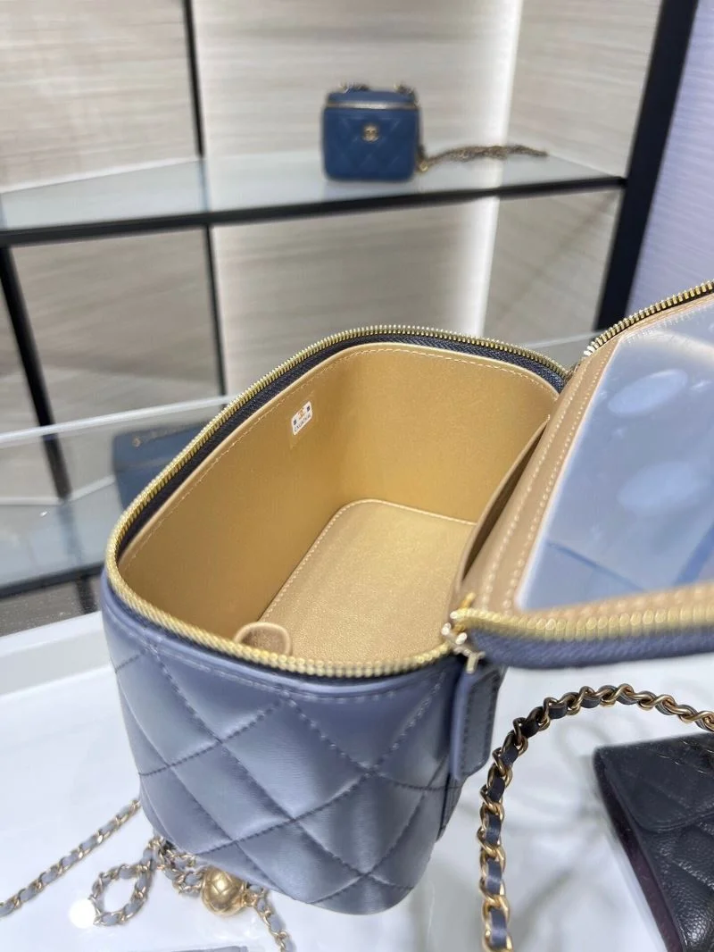 Cut-rate Chanel Cosmetic Bags