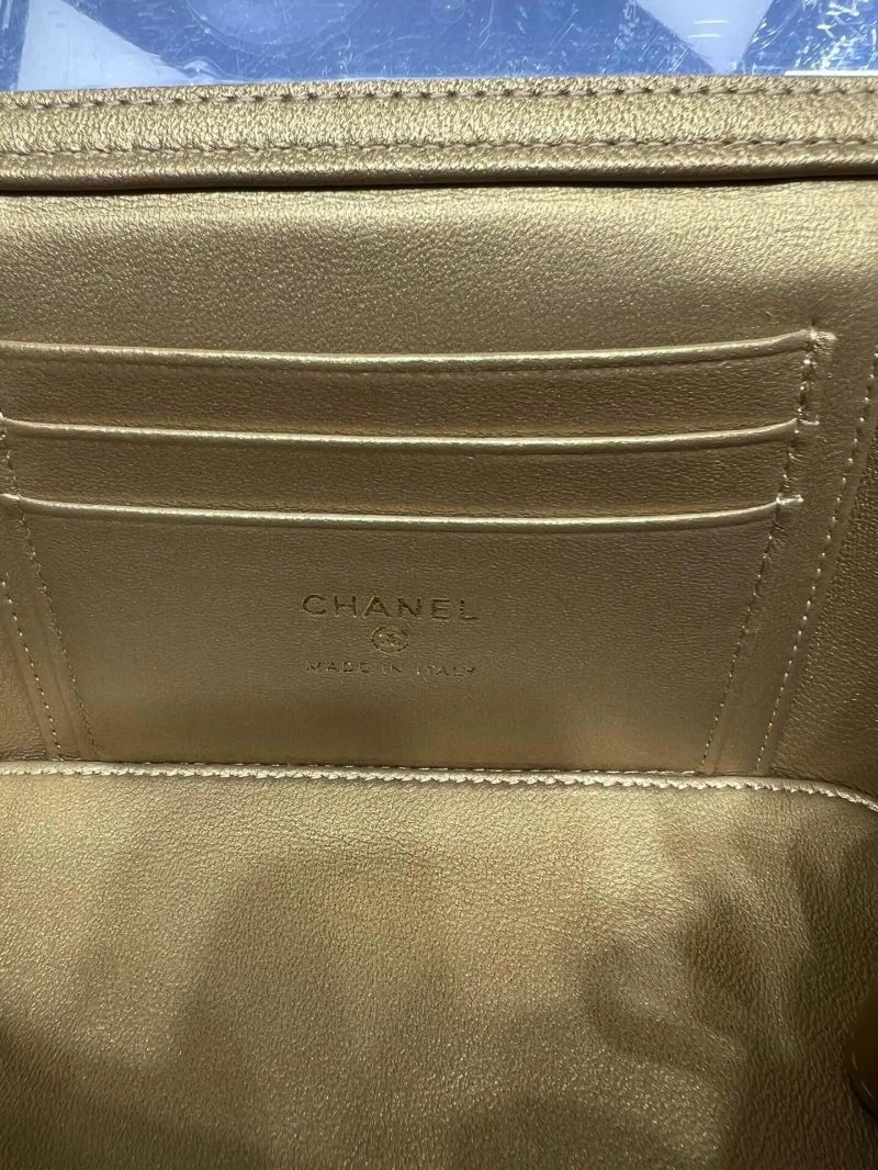 Cut-rate Chanel Cosmetic Bags