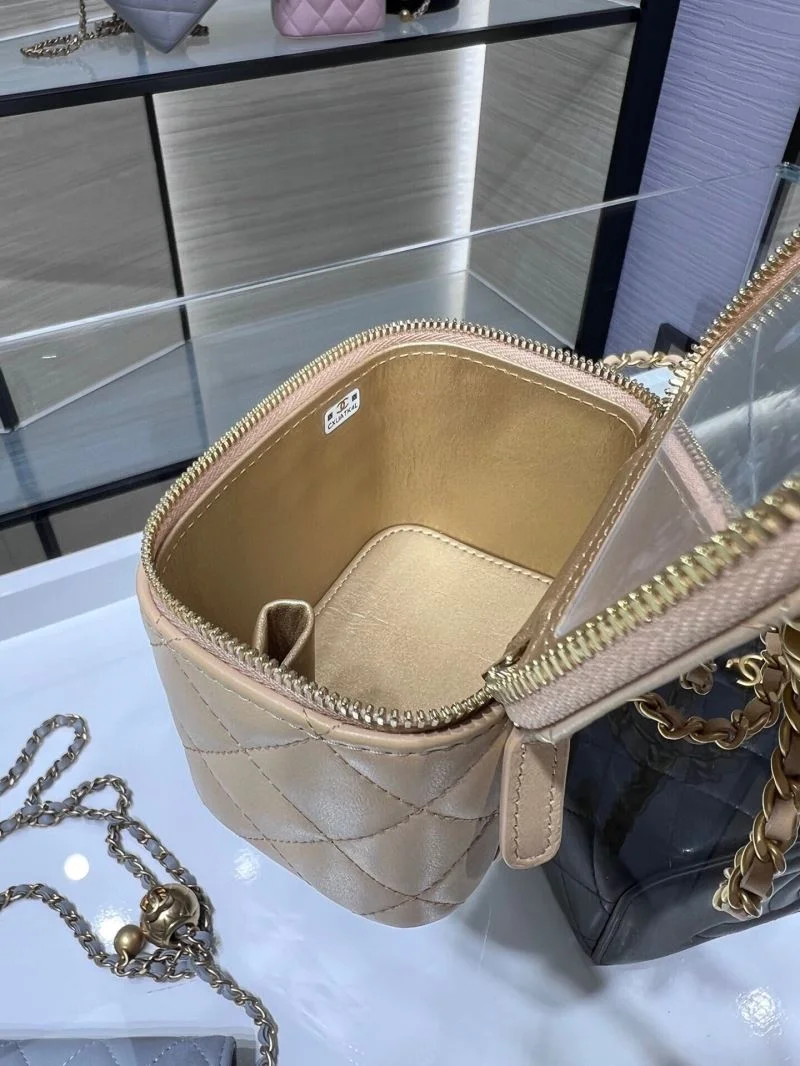Cut-rate Chanel Cosmetic Bags