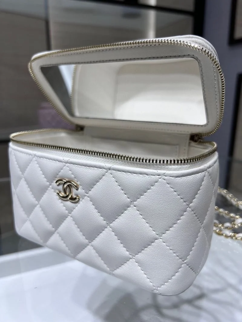 Accurate model Chanel Cosmetic Bags