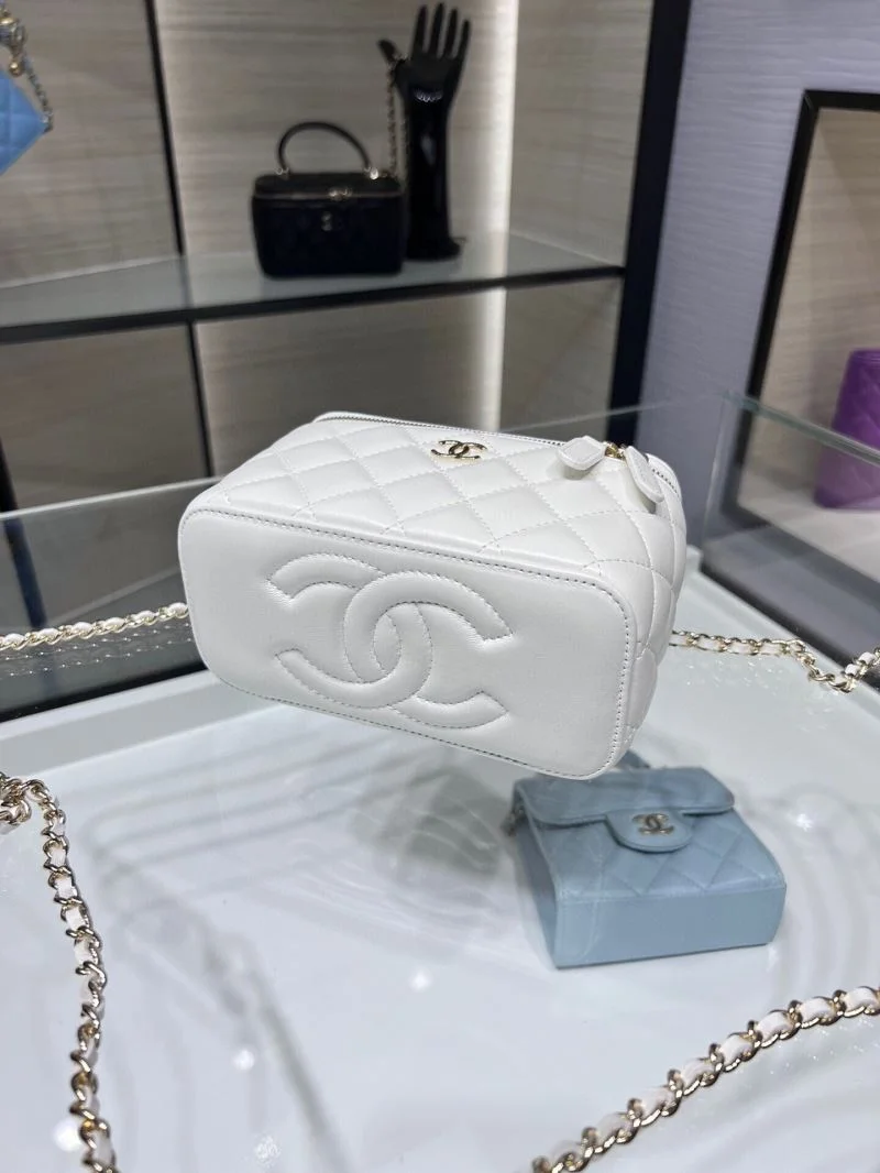 Accurate model Chanel Cosmetic Bags