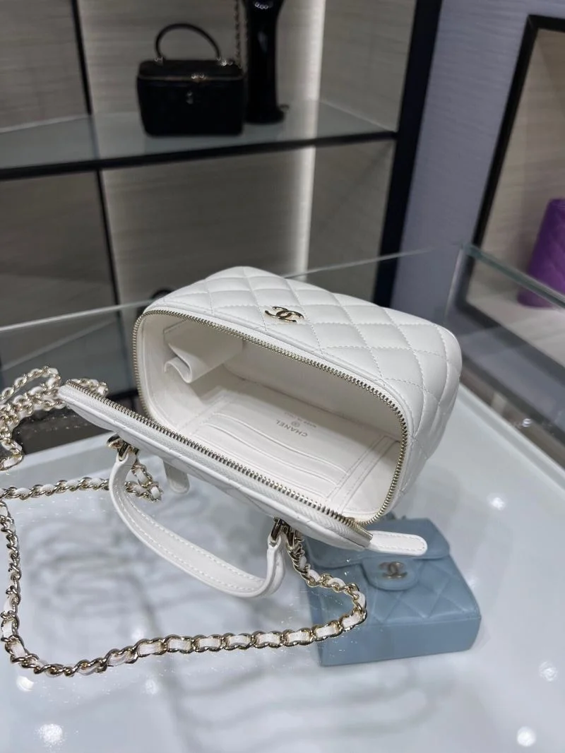 Accurate model Chanel Cosmetic Bags