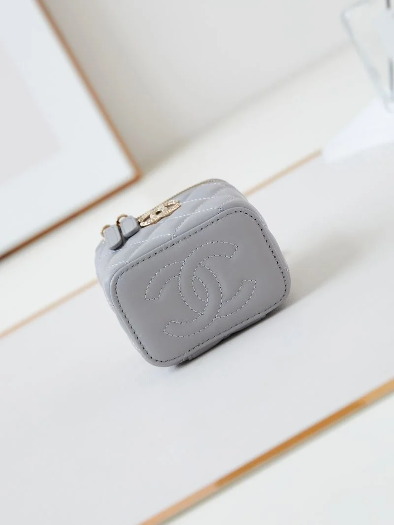 Mirror quality Chanel Cosmetic Bags