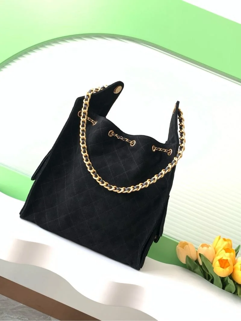 Top match Chanel Drawstring Bags
