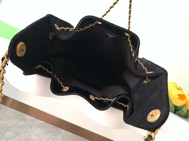 Top match Chanel Drawstring Bags
