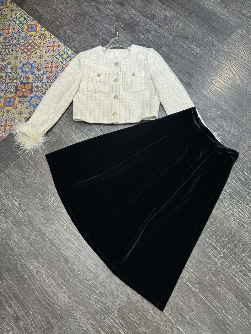 Accurate model Chanel Dress Suits