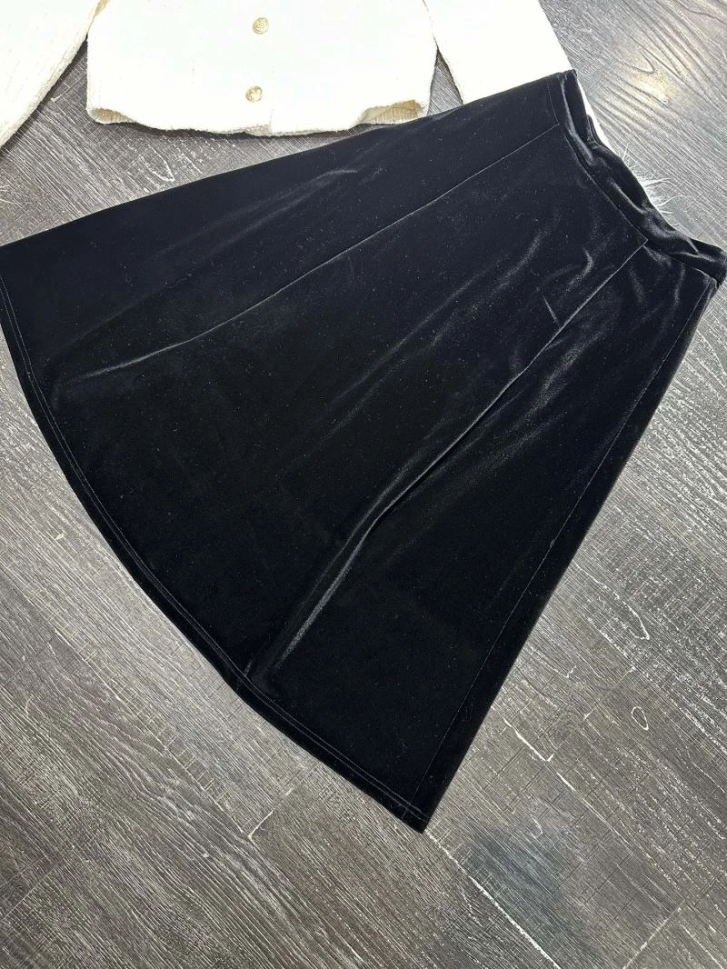 Accurate model Chanel Dress Suits