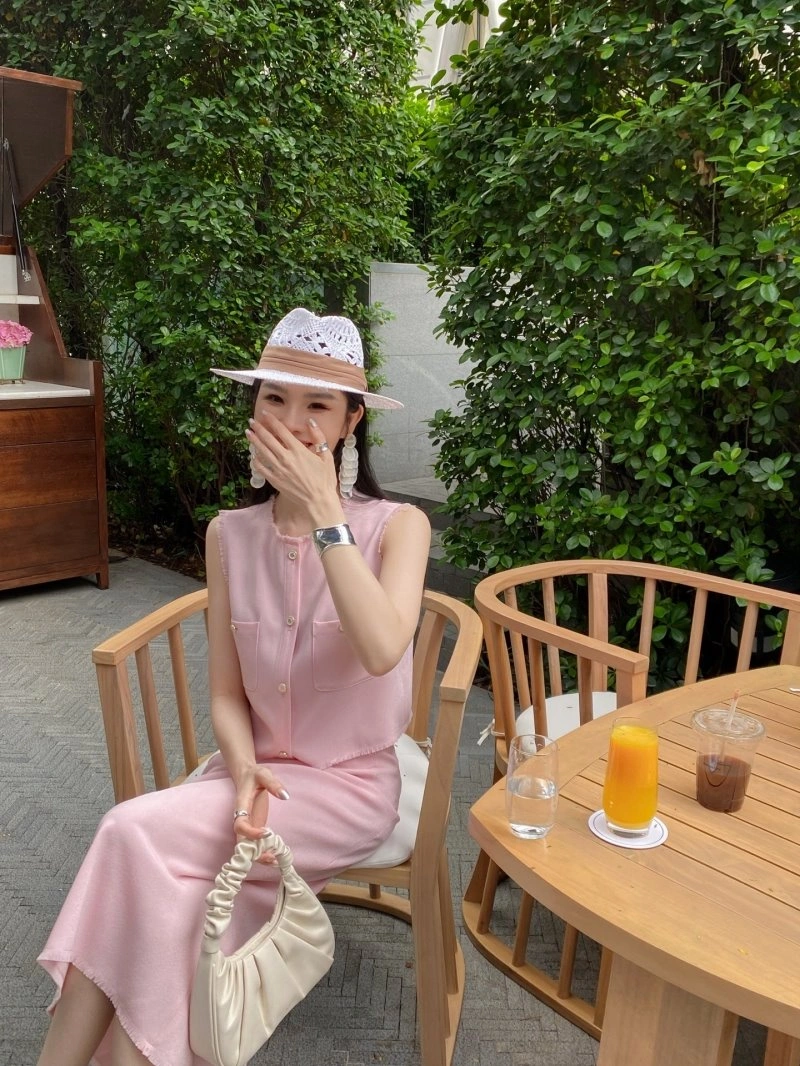 High accuracy Chanel Dress Suits