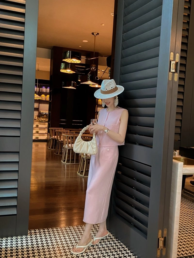 High accuracy Chanel Dress Suits