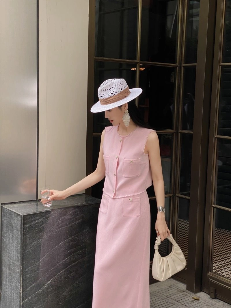 High accuracy Chanel Dress Suits