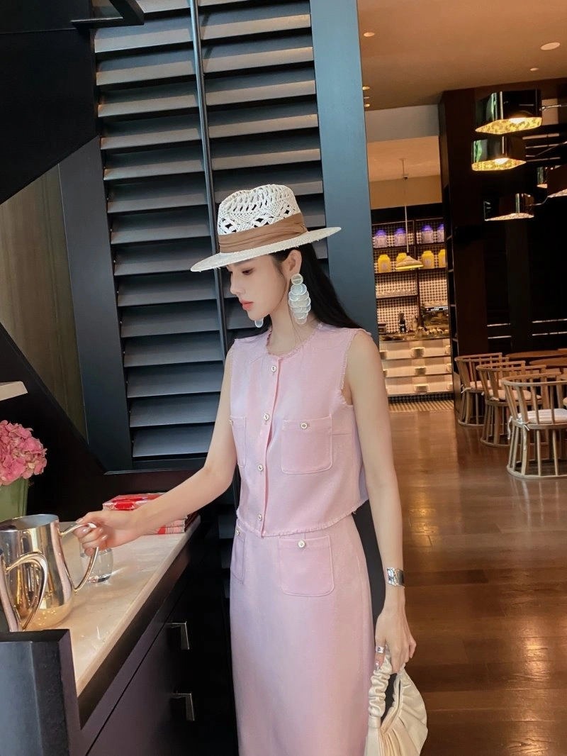 High accuracy Chanel Dress Suits