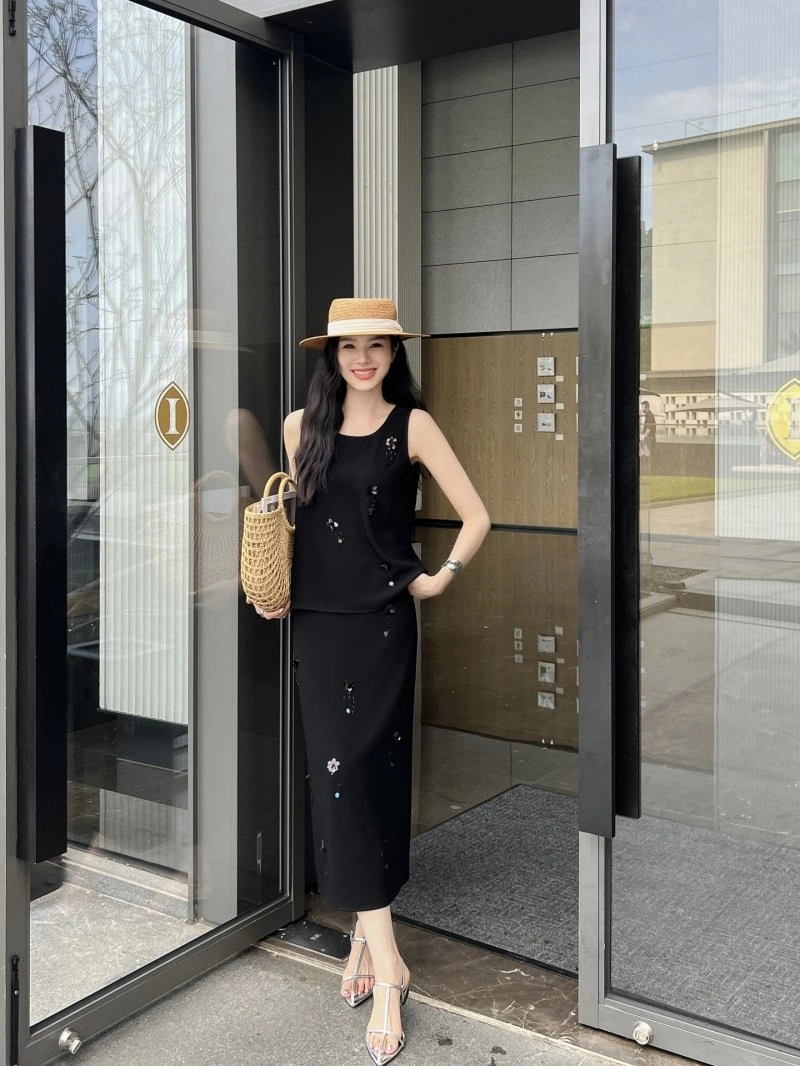 Perfect replica Chanel Dress Suits