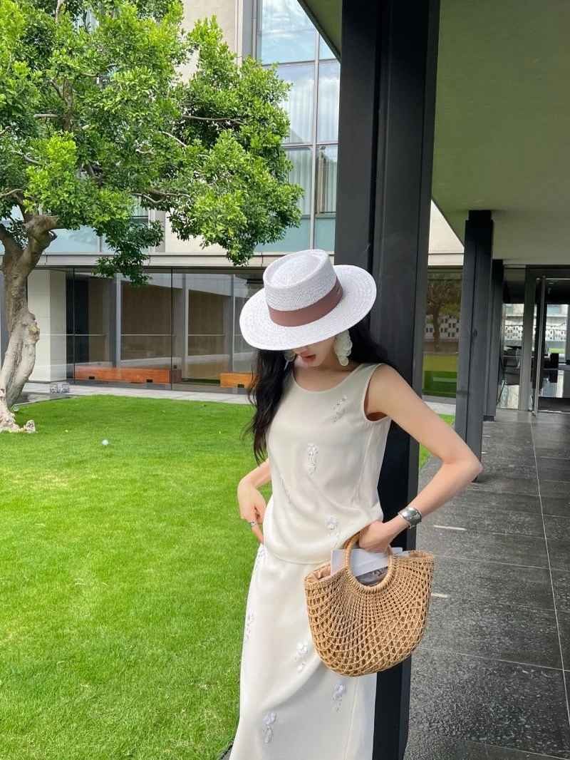 High fidelity Chanel Dress Suits