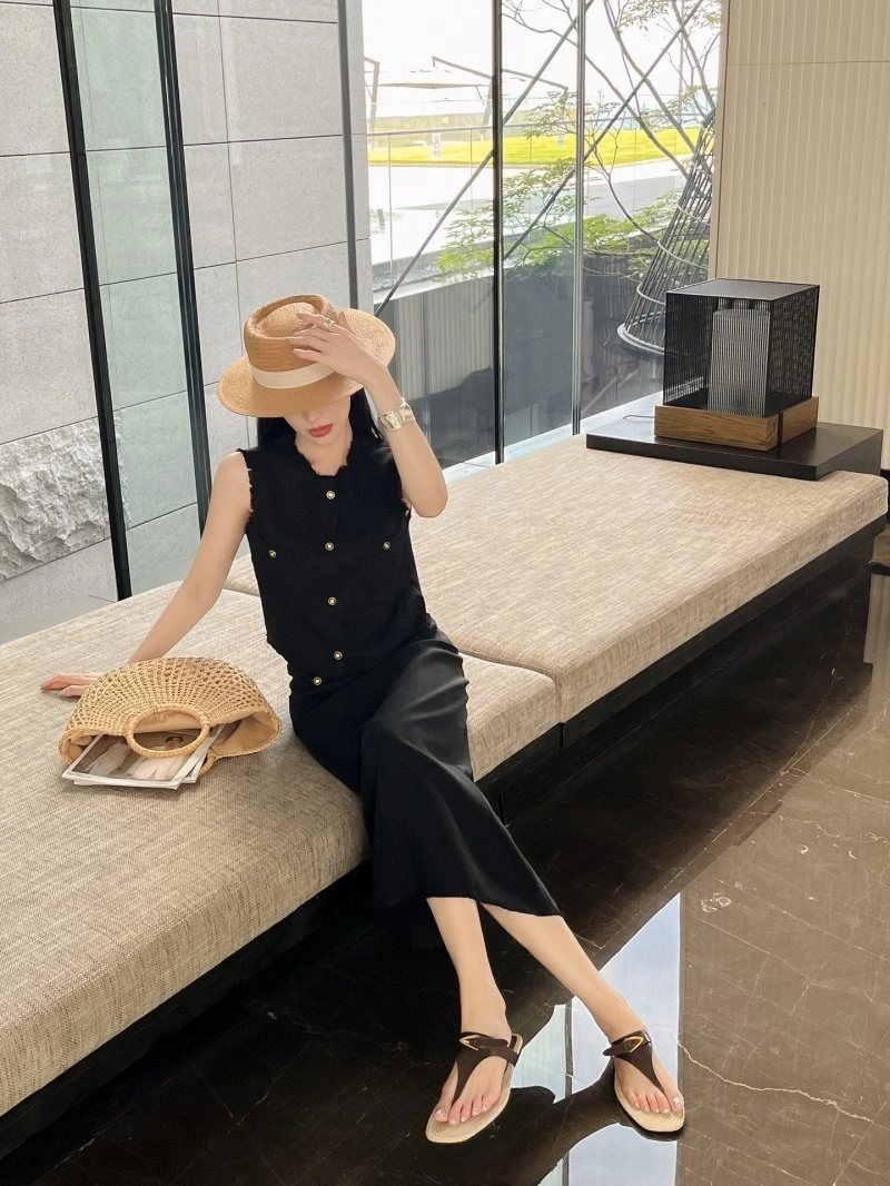 Precise copy Chanel Dress Suits
