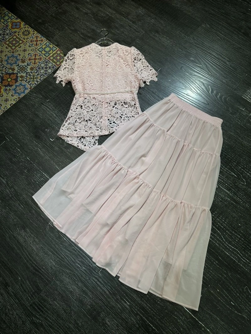 Top mirror Chanel Dress Suits