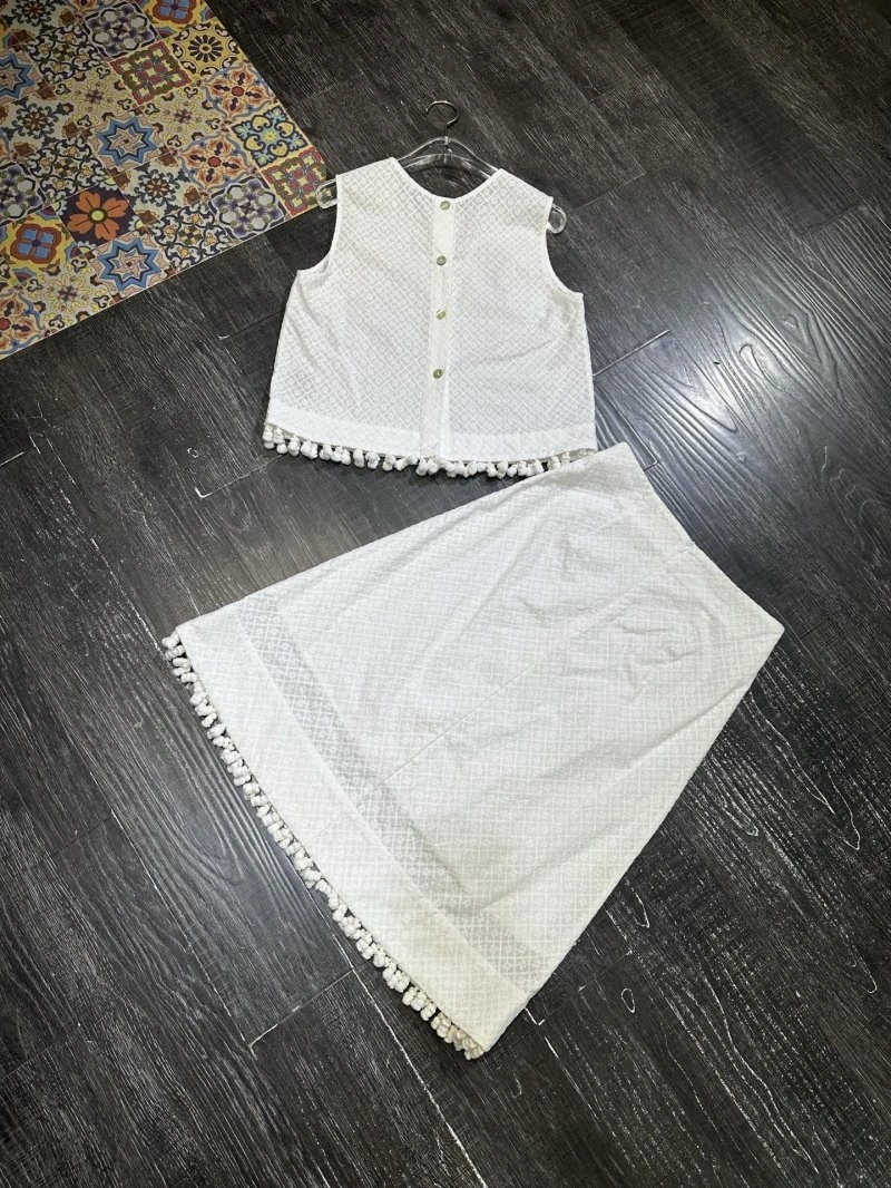 Top mirror Chanel Dress Suits