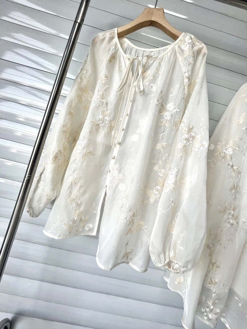 Low-cost Chanel Dress Suits