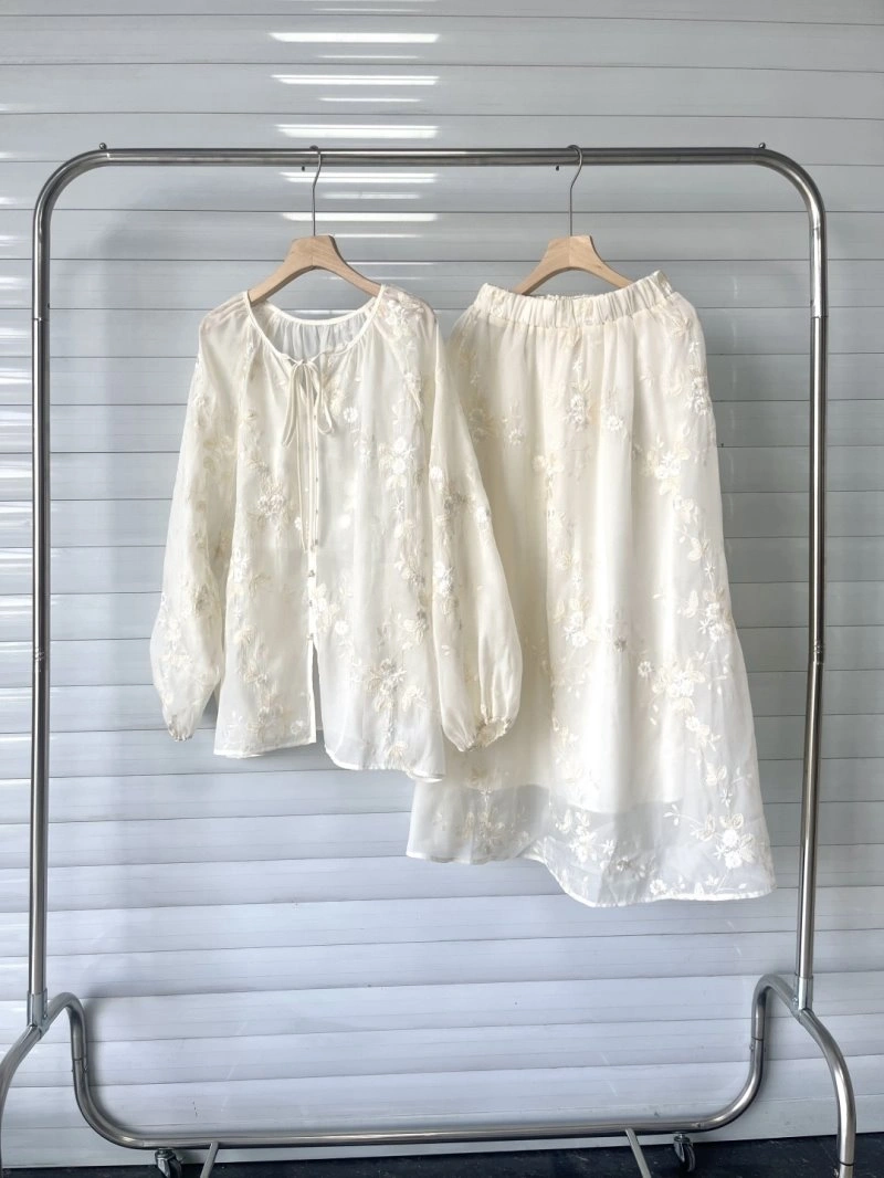 Low-cost Chanel Dress Suits