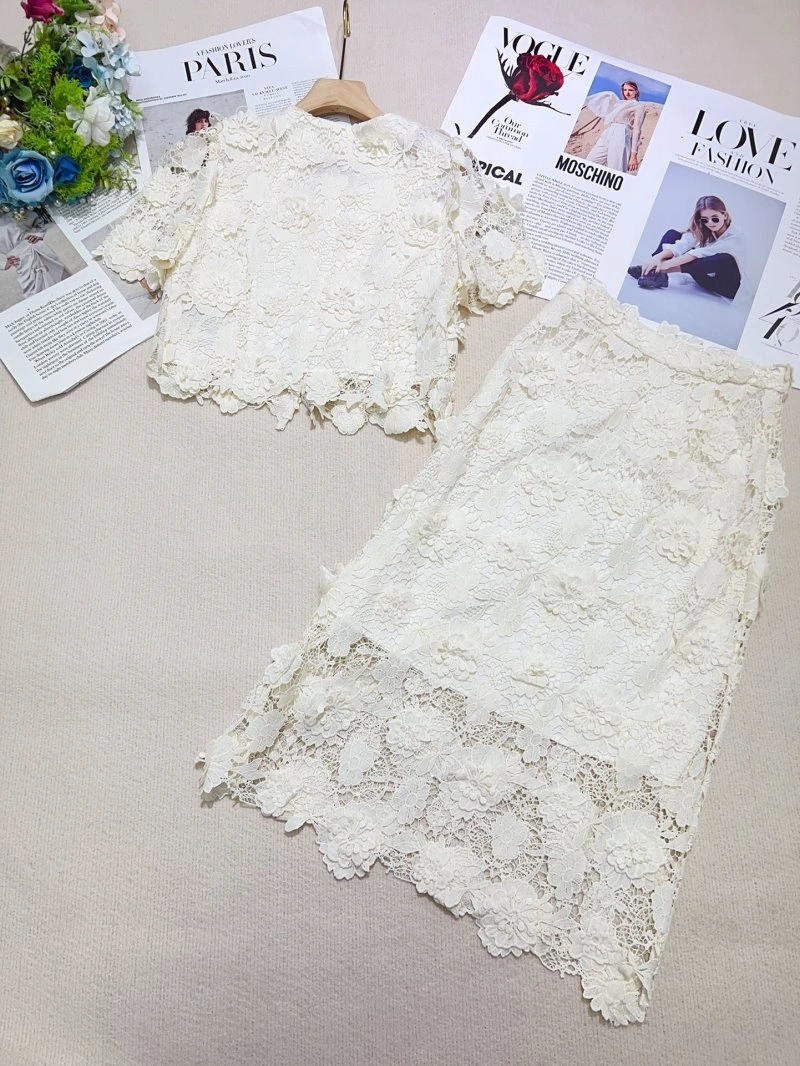 Top match Chanel Dress Suits