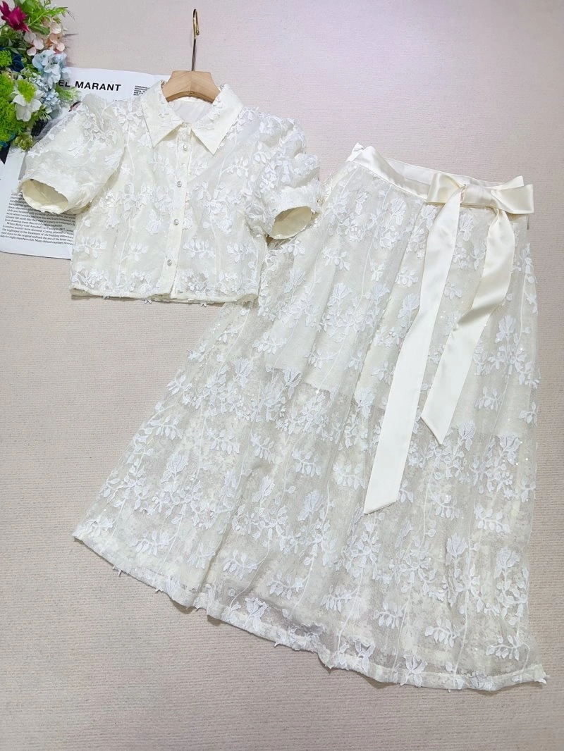 Top match Chanel Dress Suits